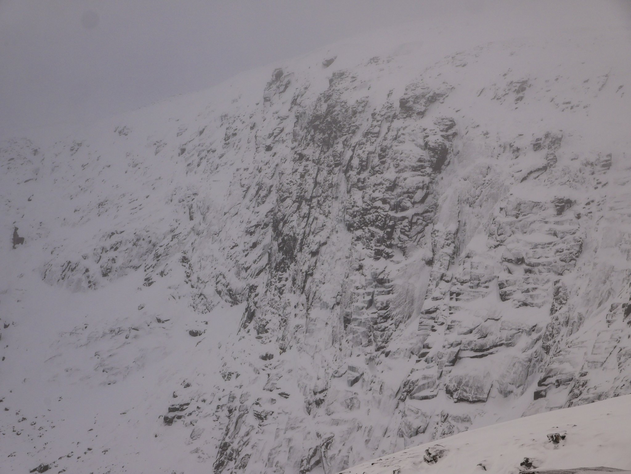 Northern Cairngorms Blog & Mountain Info » Stag Rocks and Hell’s Lum…
